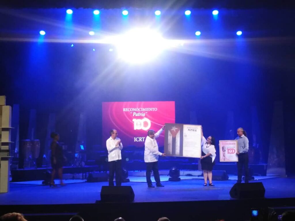 Sonido para ver: 100 años de historia de la Radio Cubana – PORTAL DE LA ...