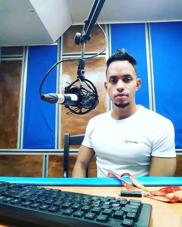 La Radio que ama Raciel – PORTAL DE LA RADIO CUBANA